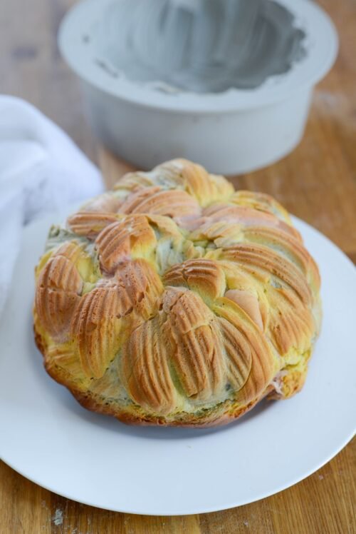 Bunte geflochtene Brioche für Kinder Rezept