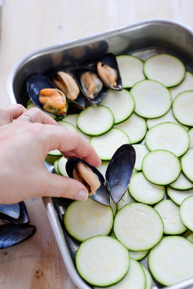 Überbackene Muscheln mit Persillade und Ziegenfrischkäse Rezept