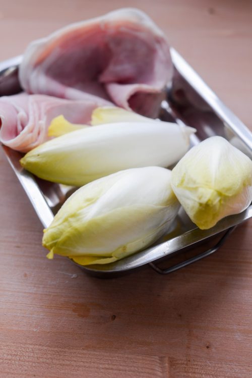 Chicorée-Schinken-Gratin (Endives au jambon) Rezept