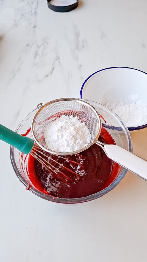 Cassis-Sorbet ohne Eismaschine Rezept